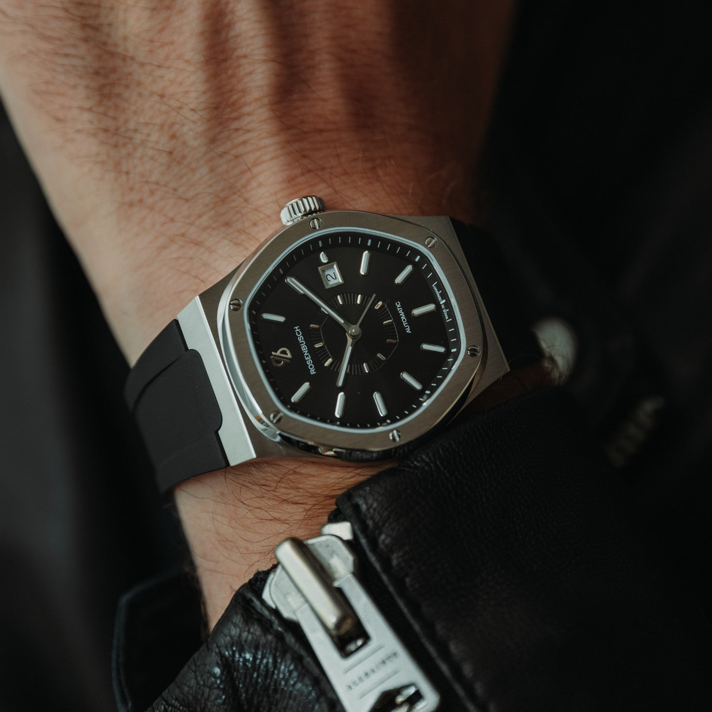The Quest RB200 – Deep Black – Rosenbusch Watches GmbH